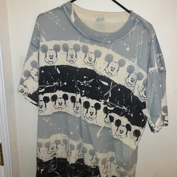 Disney | Shirts | Disney Vintage Mickey Shirt Paint Splatter Character ...